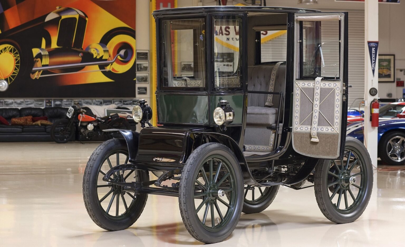 Vintage Electric Cars: Rediscovering the Pioneers of the Past