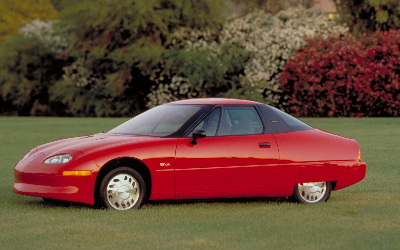 Vintage Electric Cars: Rediscovering the Pioneers of the Past